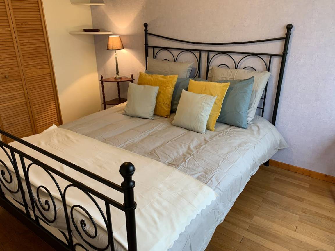 90 M² Chambre Privée ∙ 1 Chambre ∙ 2 Personnes - Écully