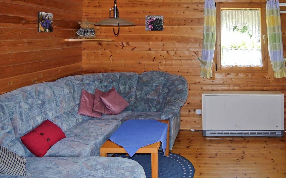 60 M² Ferienhaus ∙ 2 Schlafzimmer ∙ 5 Gäste - Viechtach
