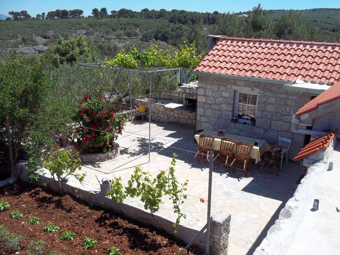 45 M² House ∙ 1 Bedroom ∙ 4 Guests - Sutivan