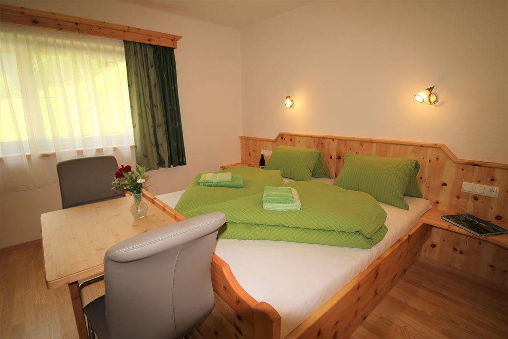 170 M² Ferienhaus ∙ 4 Schlafzimmer ∙ 10 Gäste - Heiligenblut