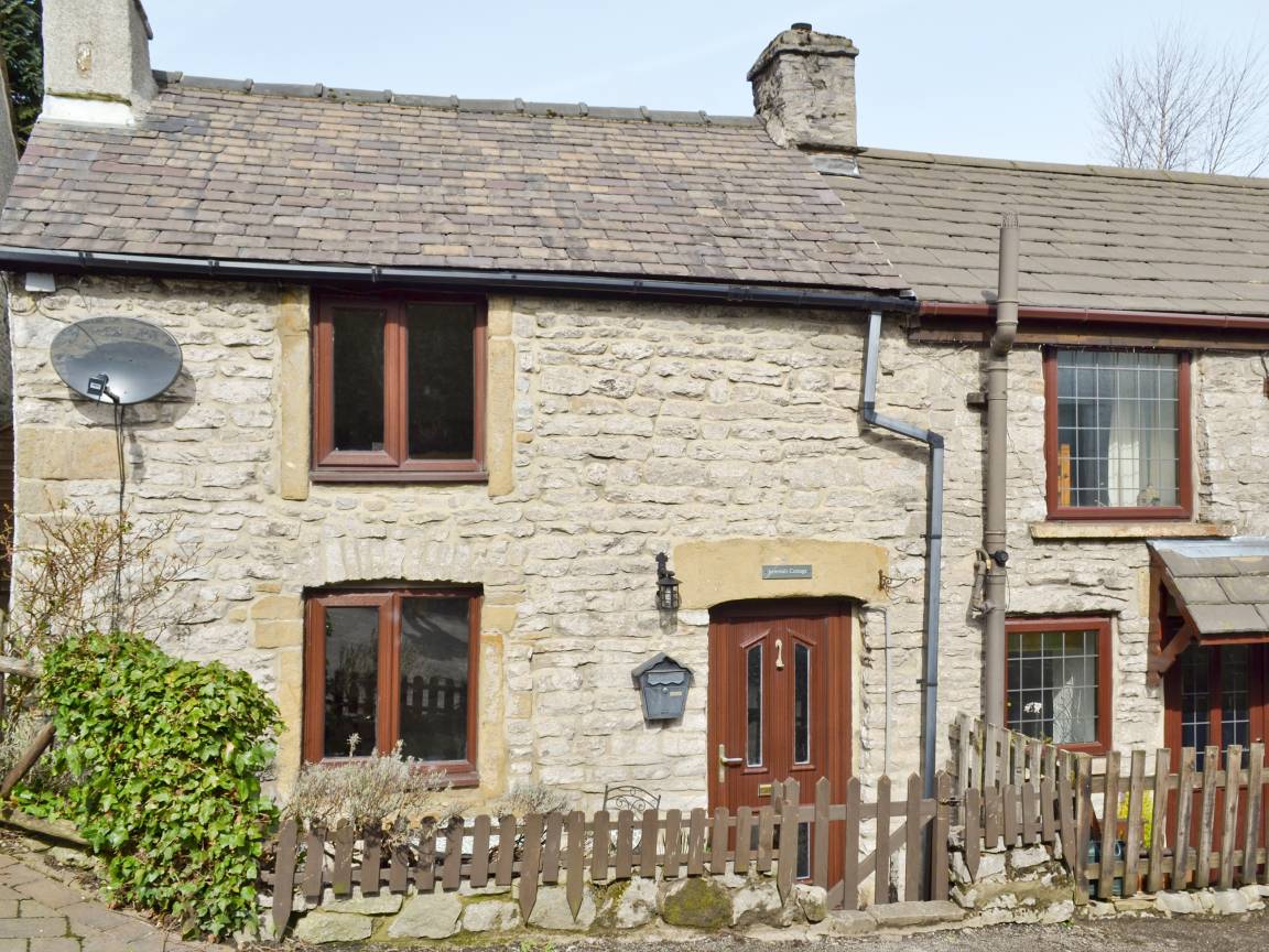 Cottage ∙ 2 Bedrooms ∙ 4 Guests - Castleton