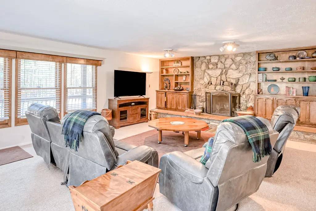 307 M² House ∙ 4 Bedrooms ∙ 12 Guests - Angel Fire, NM