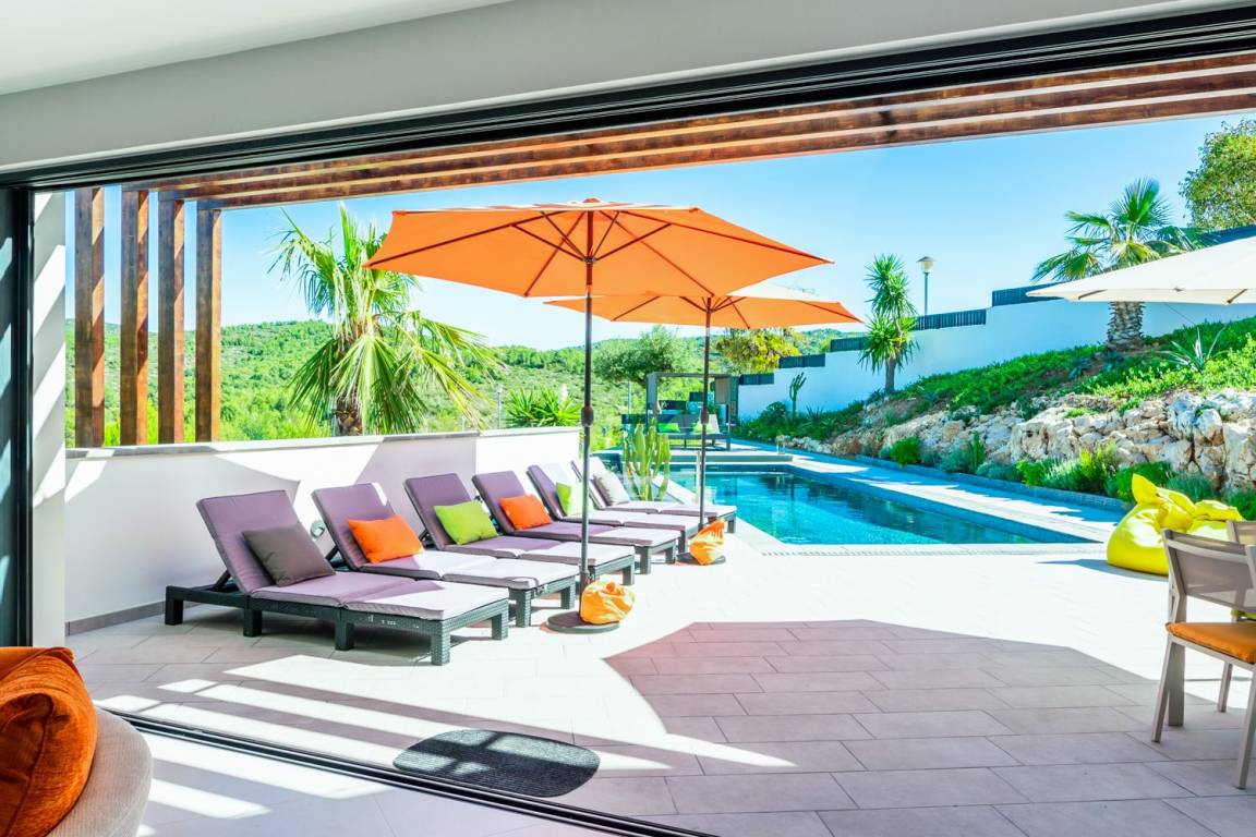 Villa ∙ 4 Bedrooms ∙ 9 Guests - Sitges