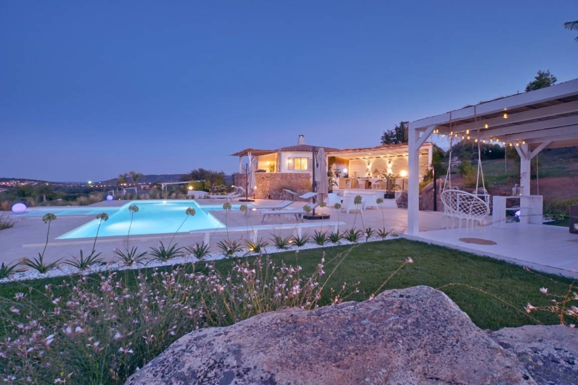 200 M² Villa ∙ 4 Chambres ∙ 8 Personnes - San Teodoro