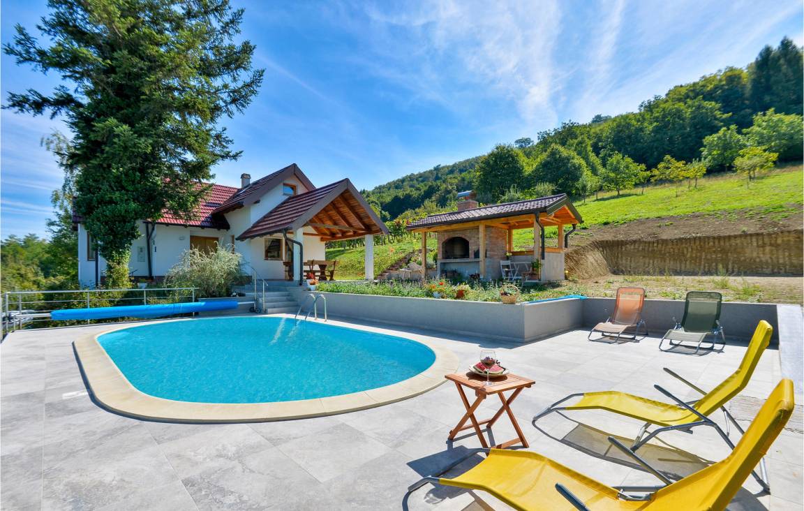 103 M² Ferienhaus ∙ 2 Schlafzimmer ∙ 6 Gäste - Varaždin