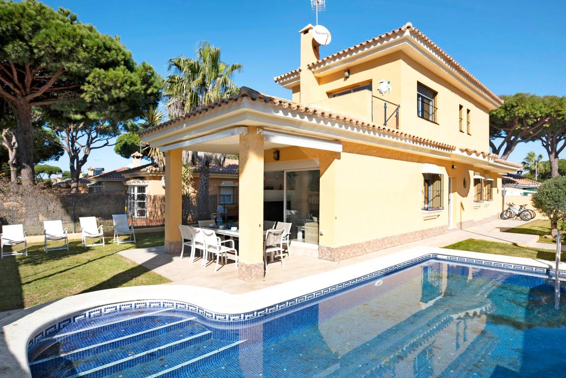 100 M² Villa ∙ 4 Schlafzimmer ∙ 8 Gäste - Chiclana de la Frontera