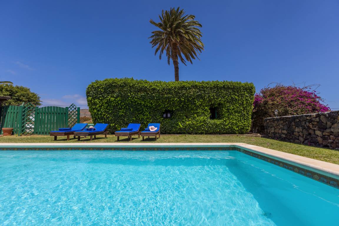 170 M² Casa Rural ∙ 3 Habitaciones ∙ 6 Huéspedes - Lanzarote