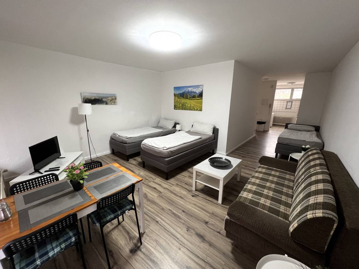 37 M² Apartment ∙ 1 Bedroom ∙ 4 Guests - Troisdorf