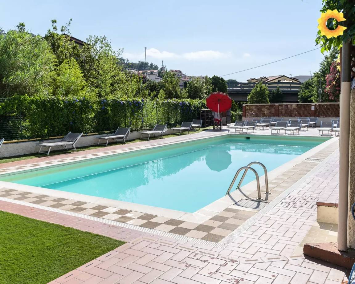 21 M² Caravan ∙ 1 Bedroom ∙ 3 Guests - Loano