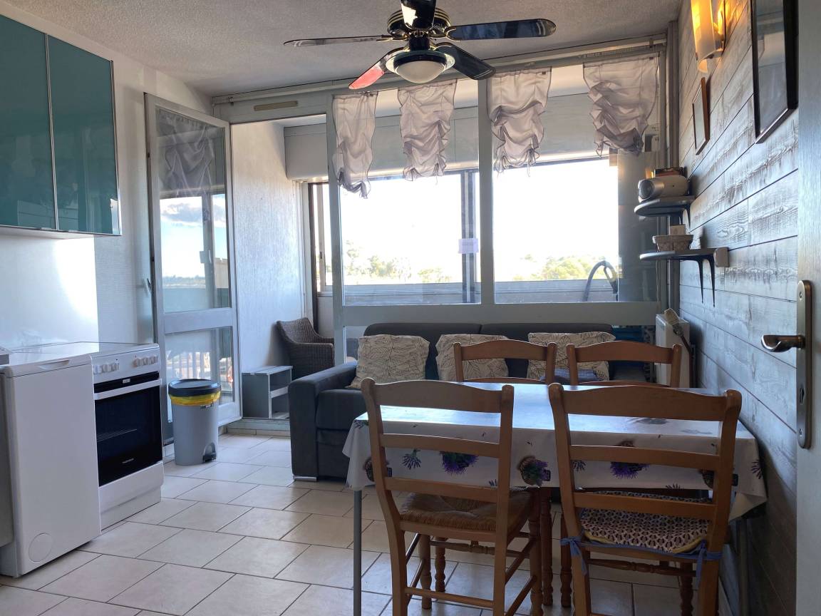 28 M² Studio ∙ 1 Chambre ∙ 4 Personnes - Balaruc-les-Bains