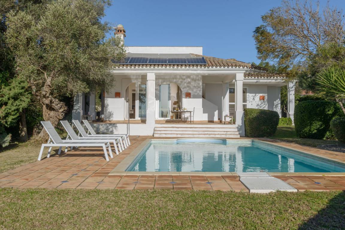 150 M² Villa ∙ 2 Bedrooms ∙ 5 Guests - Benalup-Casas Viejas
