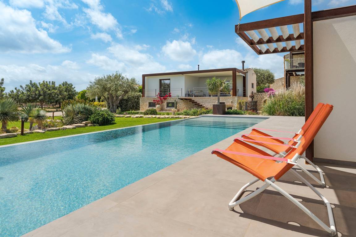 250 M² Villa ∙ 6 Bedrooms ∙ 12 Guests - Ispica