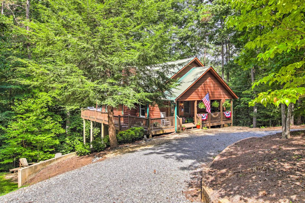 225 M² House ∙ 4 Bedrooms ∙ 11 Guests - Ellijay, GA