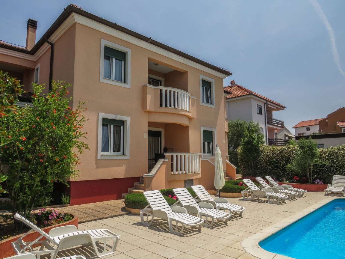 50 M² Apartment ∙ 2 Bedrooms ∙ 4 Guests - Zadar