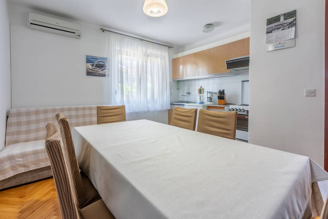 72 M² Ferienwohnung ∙ 2 Schlafzimmer ∙ 5 Gäste - Crikvenica