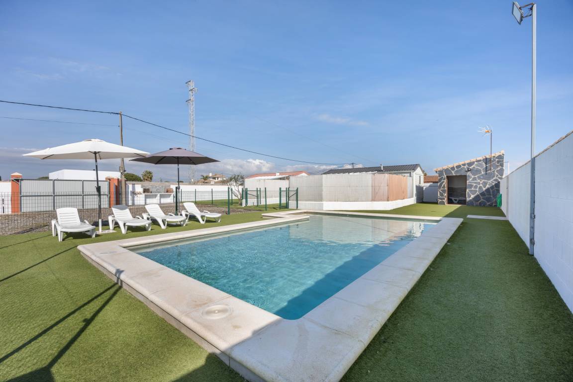35 M² House ∙ 2 Bedrooms ∙ 4 Guests - San Fernando