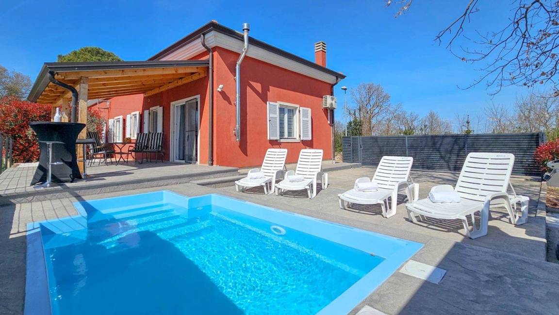 66 M² Casa ∙ 2 Habitaciones ∙ 5 Huéspedes - Umag