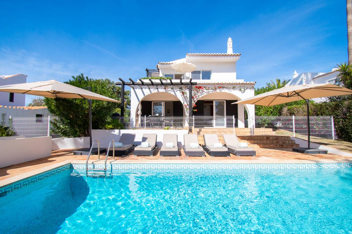 154 M² Villa ∙ 3 Bedrooms ∙ 6 Guests - Carvoeiro