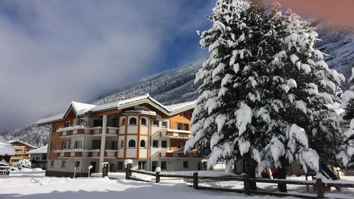 60 M² Apartment ∙ 2 Bedrooms ∙ 4 Guests - Saas-Fee