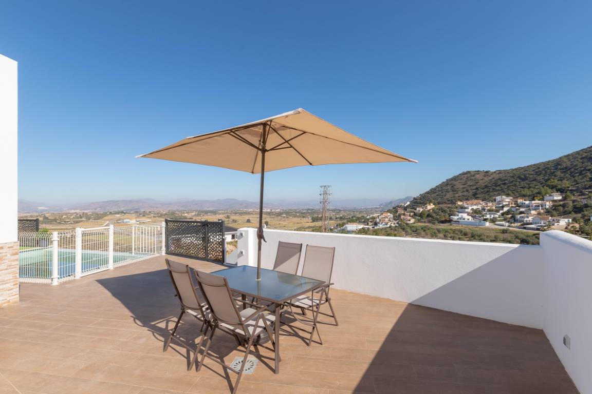 120 M² Villa ∙ 3 Bedrooms ∙ 6 Guests - Alhaurín el Grande