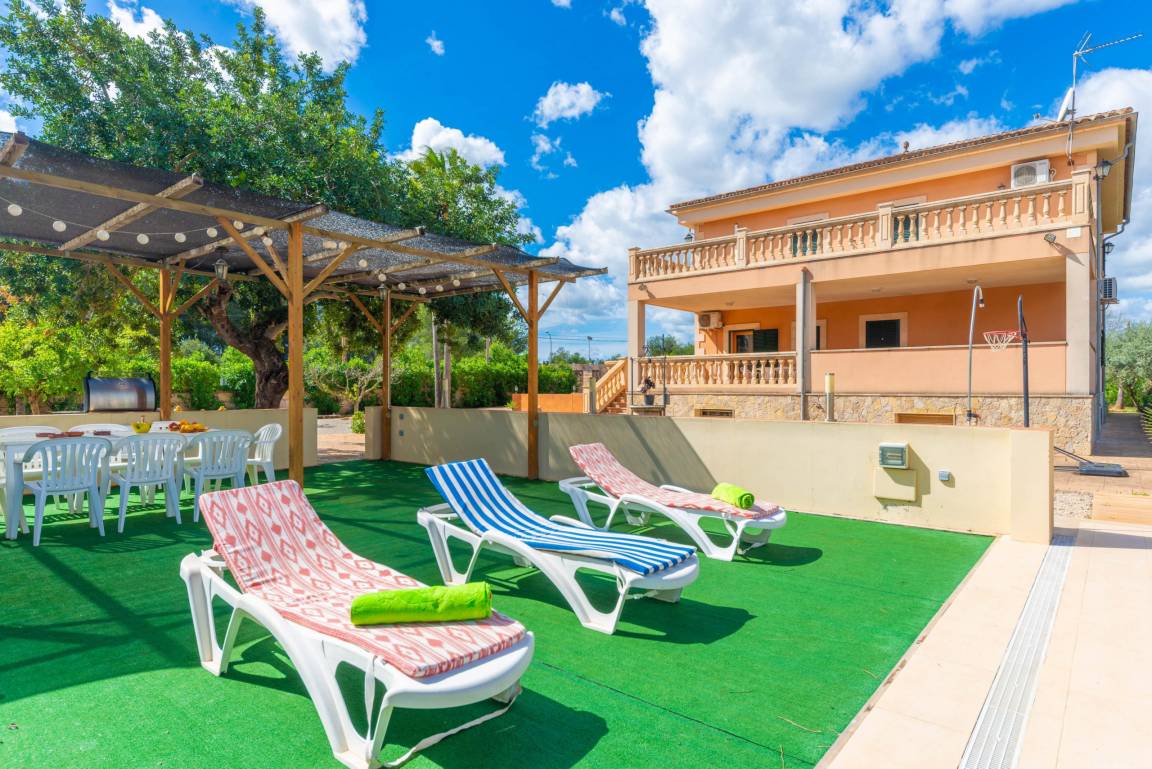 240 M² Villa ∙ 4 Bedrooms ∙ 8 Guests - Palma de Mallorca