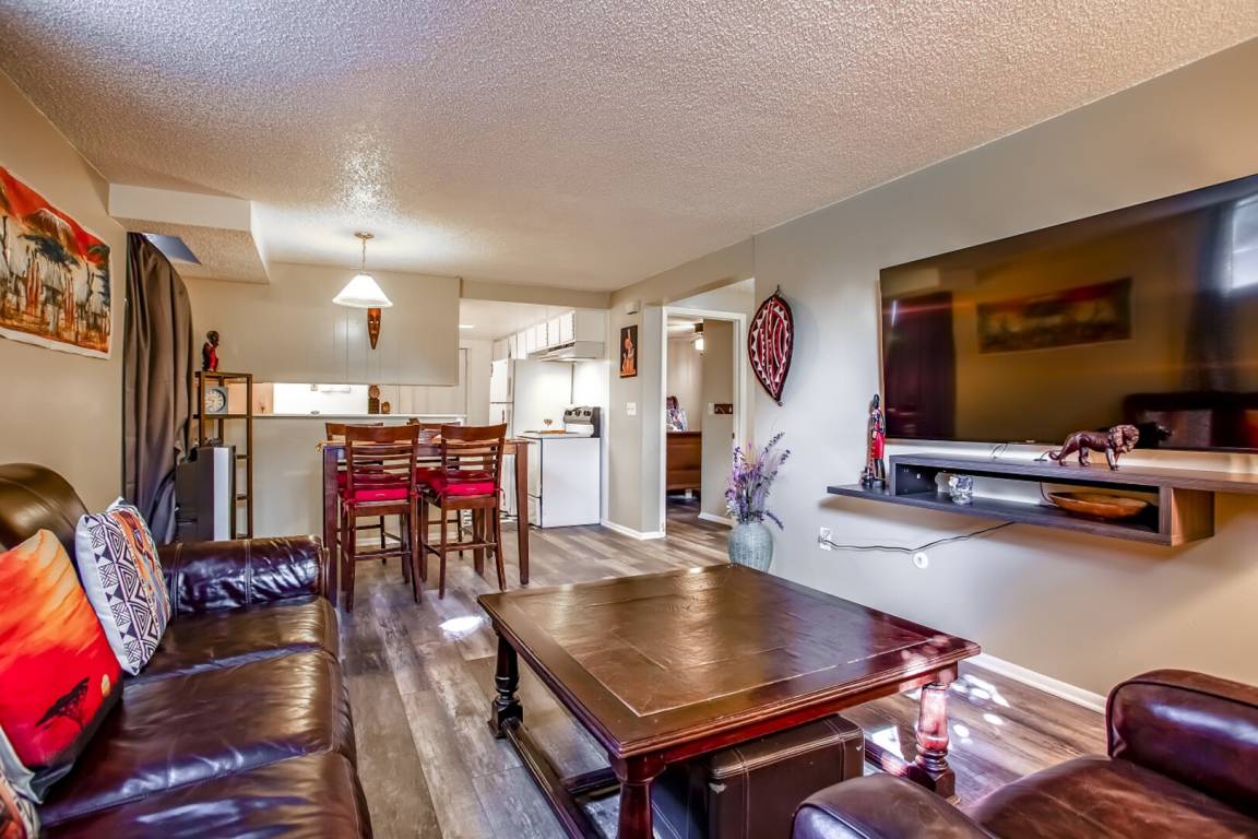 92 M² Apartment ∙ 2 Bedrooms ∙ 4 Guests - Englewood, CO