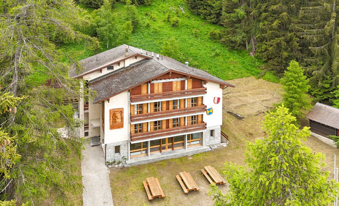 103 M² Chambre Privée ∙ 6 Chambres ∙ 14 Personnes - Nendaz