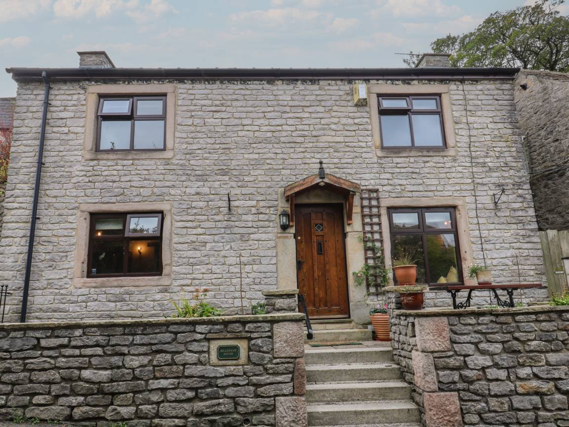 Cottage ∙ 3 Bedrooms ∙ 6 Guests - Hope Valley