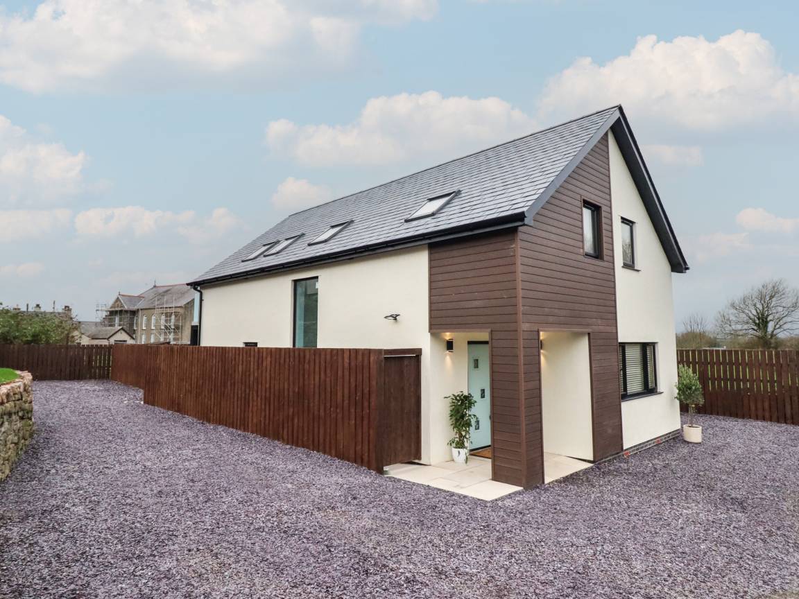 Cottage ∙ 4 Bedrooms ∙ 8 Guests - Anglesey