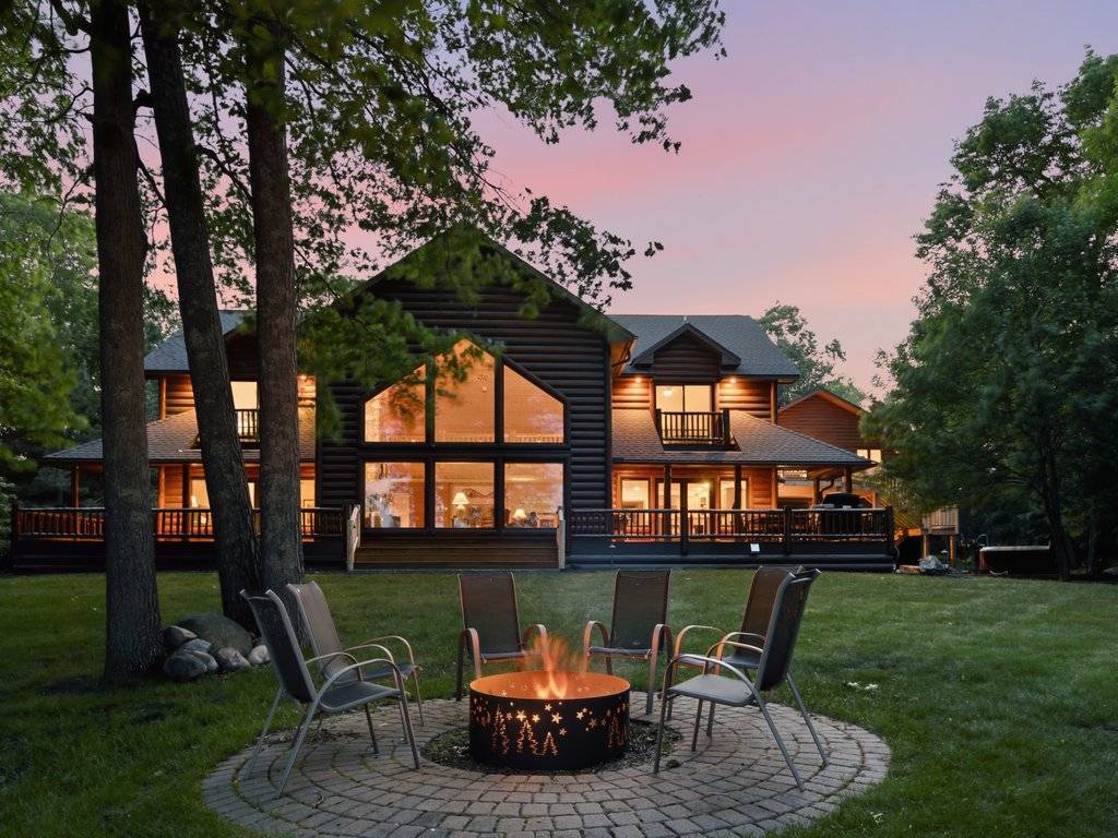 396 M² Cabin ∙ 5 Bedrooms ∙ 16 Guests - Minnesota