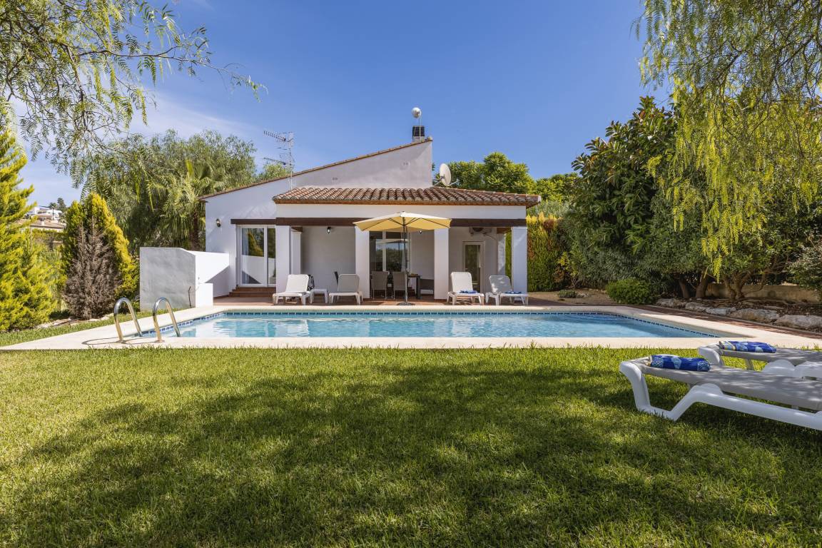 243 M² Villa ∙ 3 Habitaciones ∙ 6 Huéspedes - Jávea