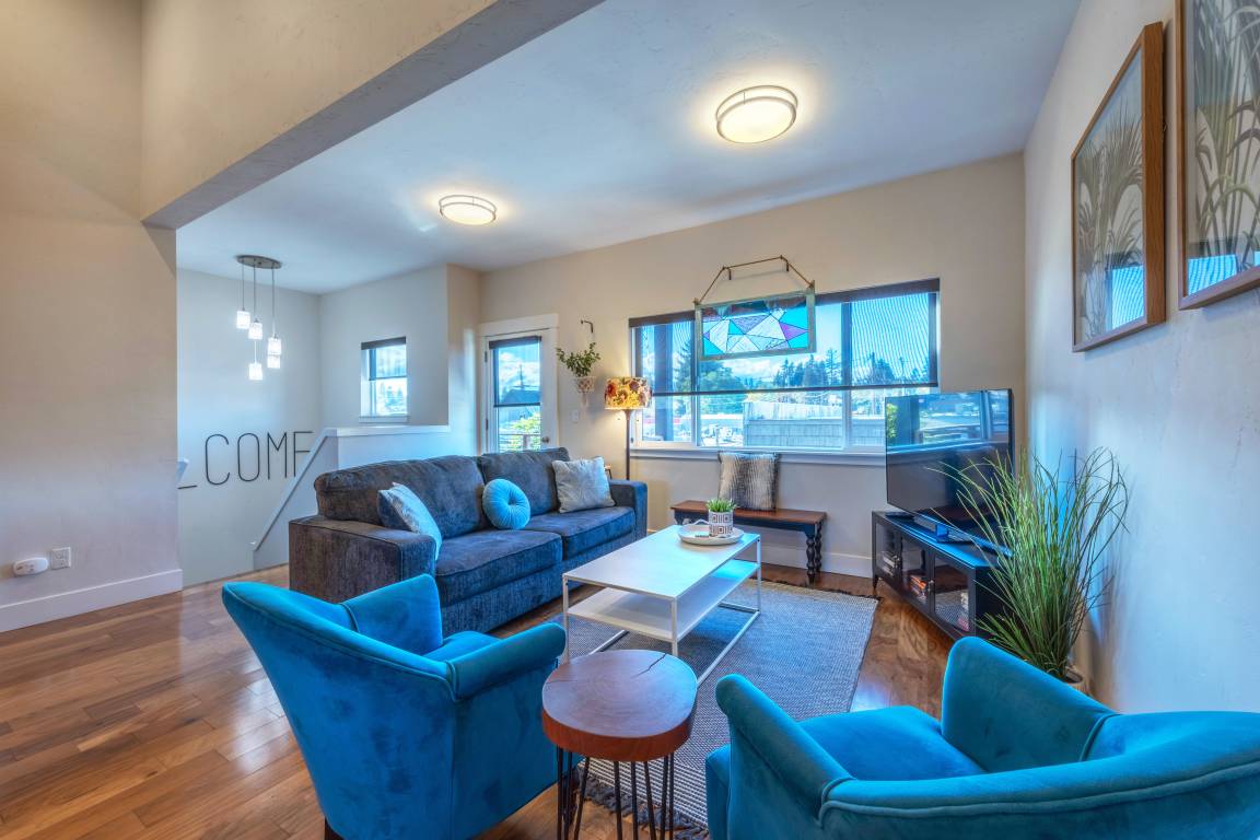 94 M² House ∙ 2 Bedrooms ∙ 6 Guests - White Salmon, WA