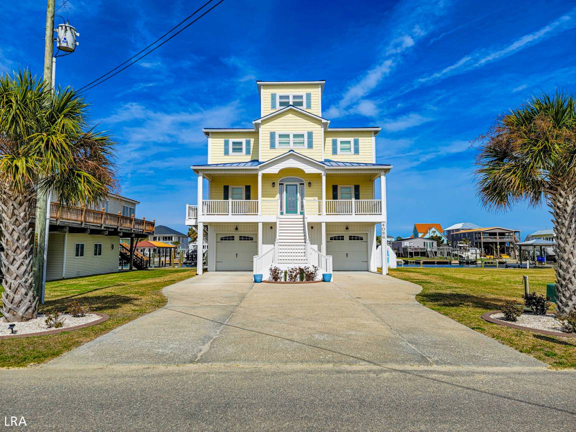249 M² House ∙ 4 Bedrooms ∙ 10 Guests - North Topsail Beach, NC