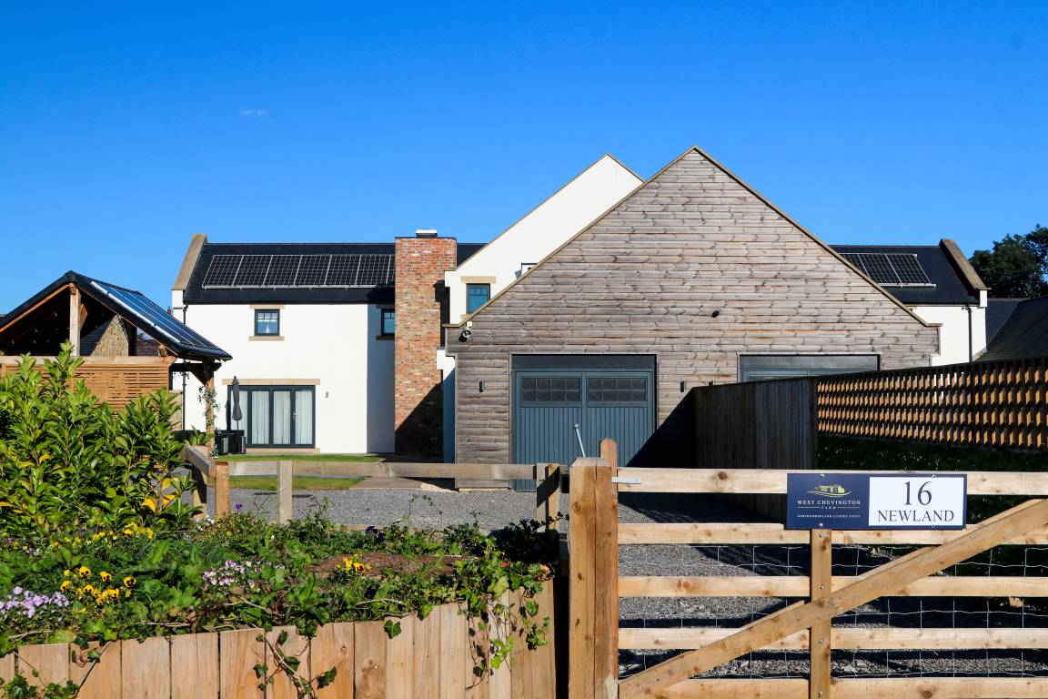 225 M² House ∙ 4 Bedrooms ∙ 8 Guests - Morpeth