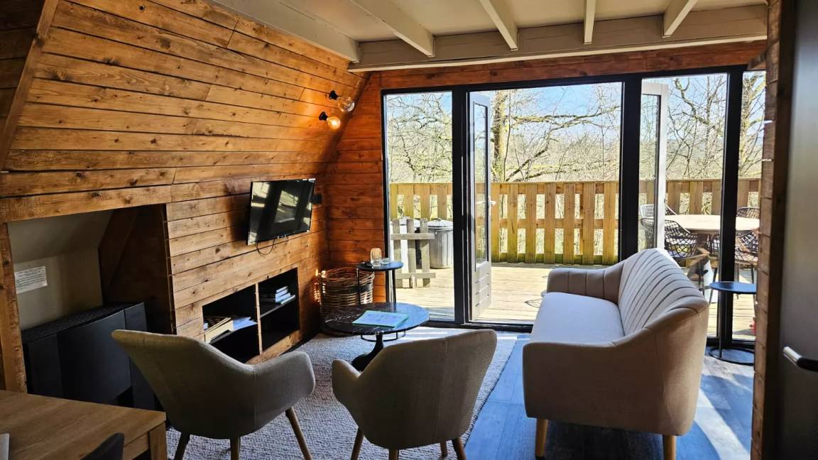 47 M² Caravan ∙ 1 Slaapkamer ∙ 4 Gasten - Durbuy