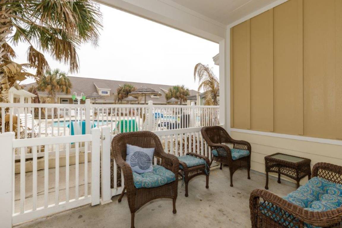 97 M² House ∙ 2 Bedrooms ∙ 11 Guests - North Padre Island, TX