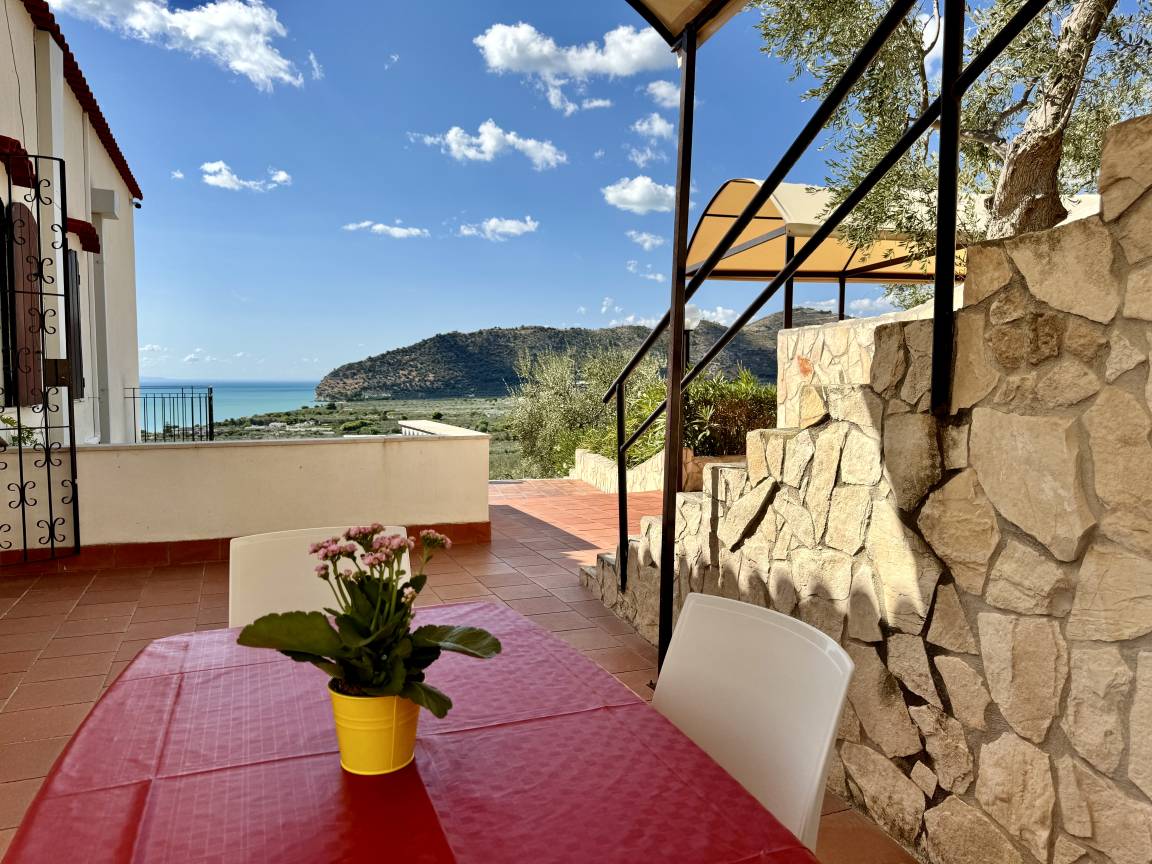 60 M² Apartment ∙ 2 Bedrooms ∙ 6 Guests - Mattinata