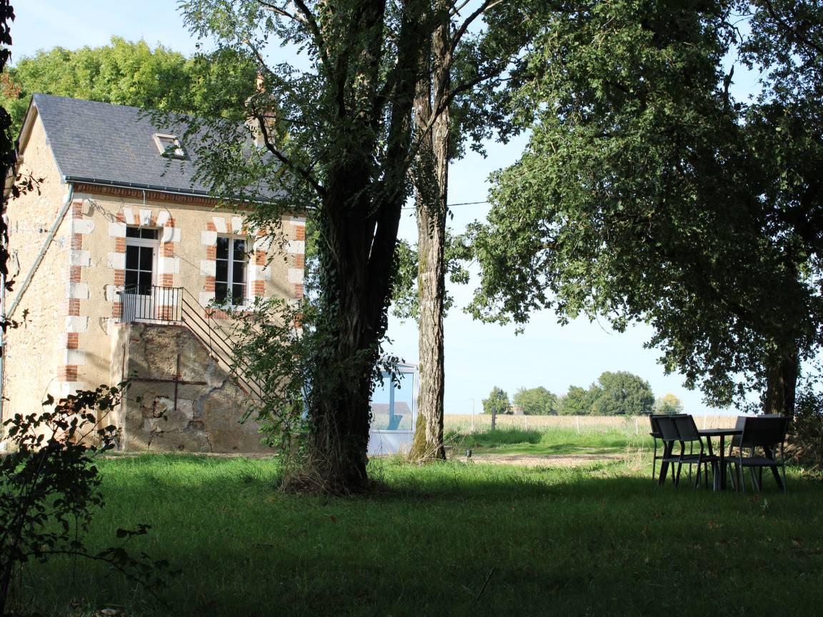 70 M² Cottage ∙ 2 Bedrooms ∙ 5 Guests - Loire Valley