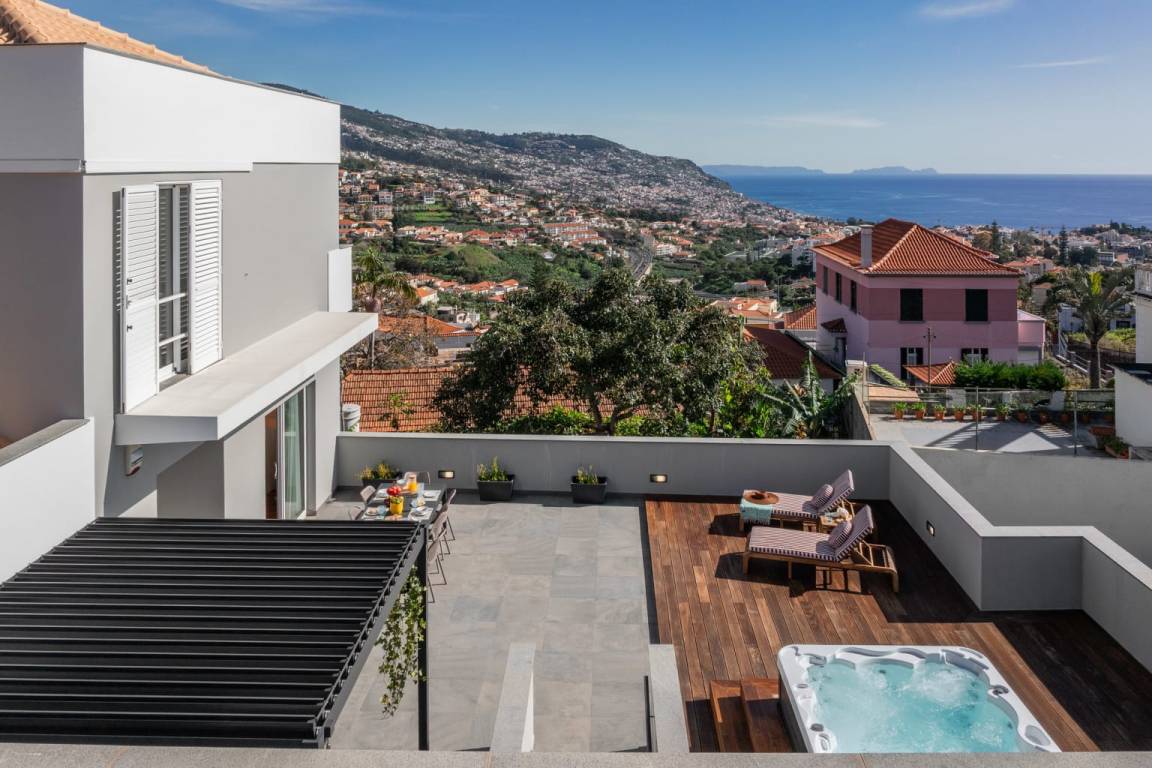 314 M² Maison De Vacances ∙ 4 Chambres ∙ 8 Personnes - Funchal