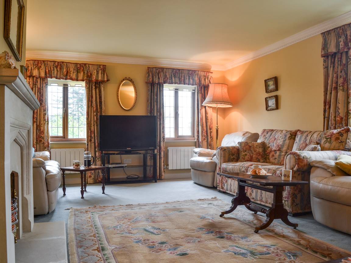 Cottage ∙ 6 Bedrooms ∙ 12 Guests - Oswestry