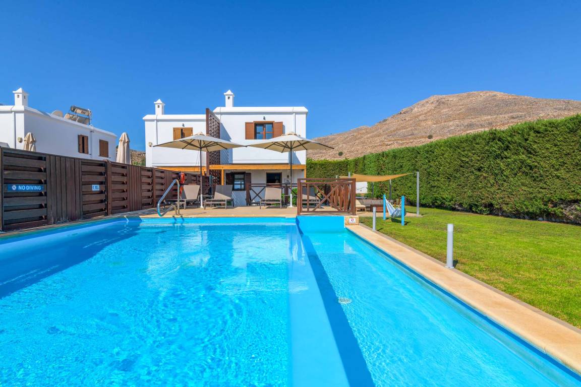 Villa ∙ 2 Bedrooms ∙ 4 Guests - Lindos