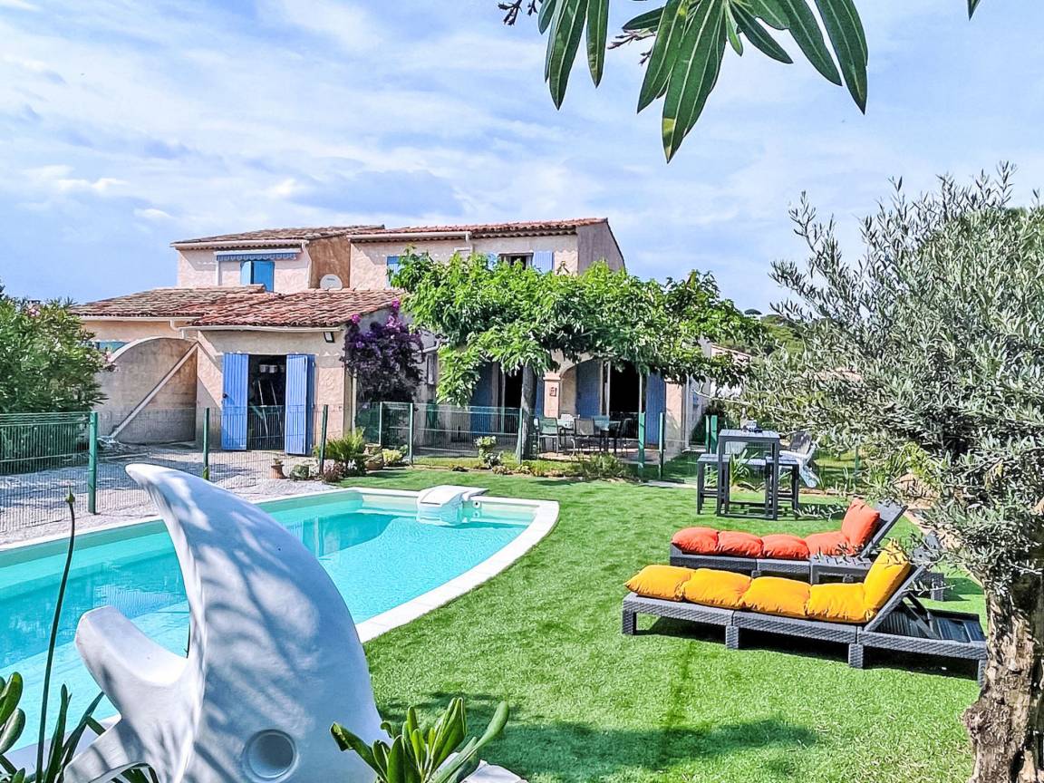 95 M² Maison De Vacances ∙ 3 Chambres ∙ 6 Personnes - Saint-Tropez