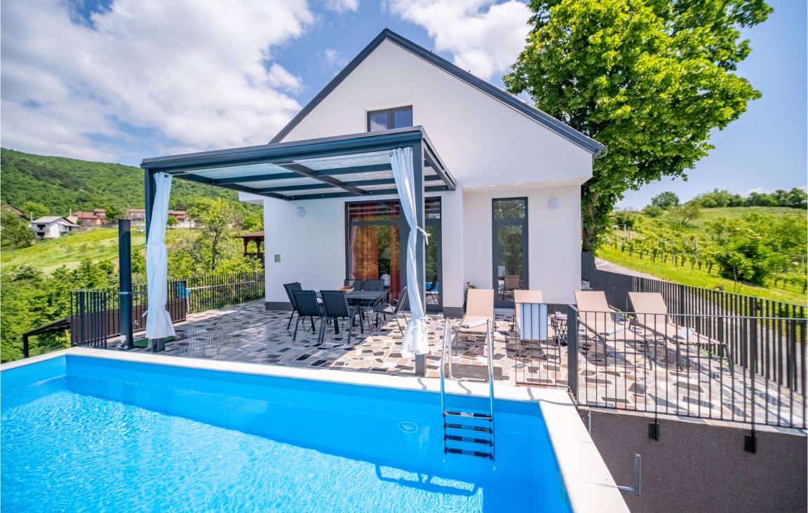 120 M² Maison De Vacances ∙ 4 Chambres ∙ 8 Personnes - Samobor