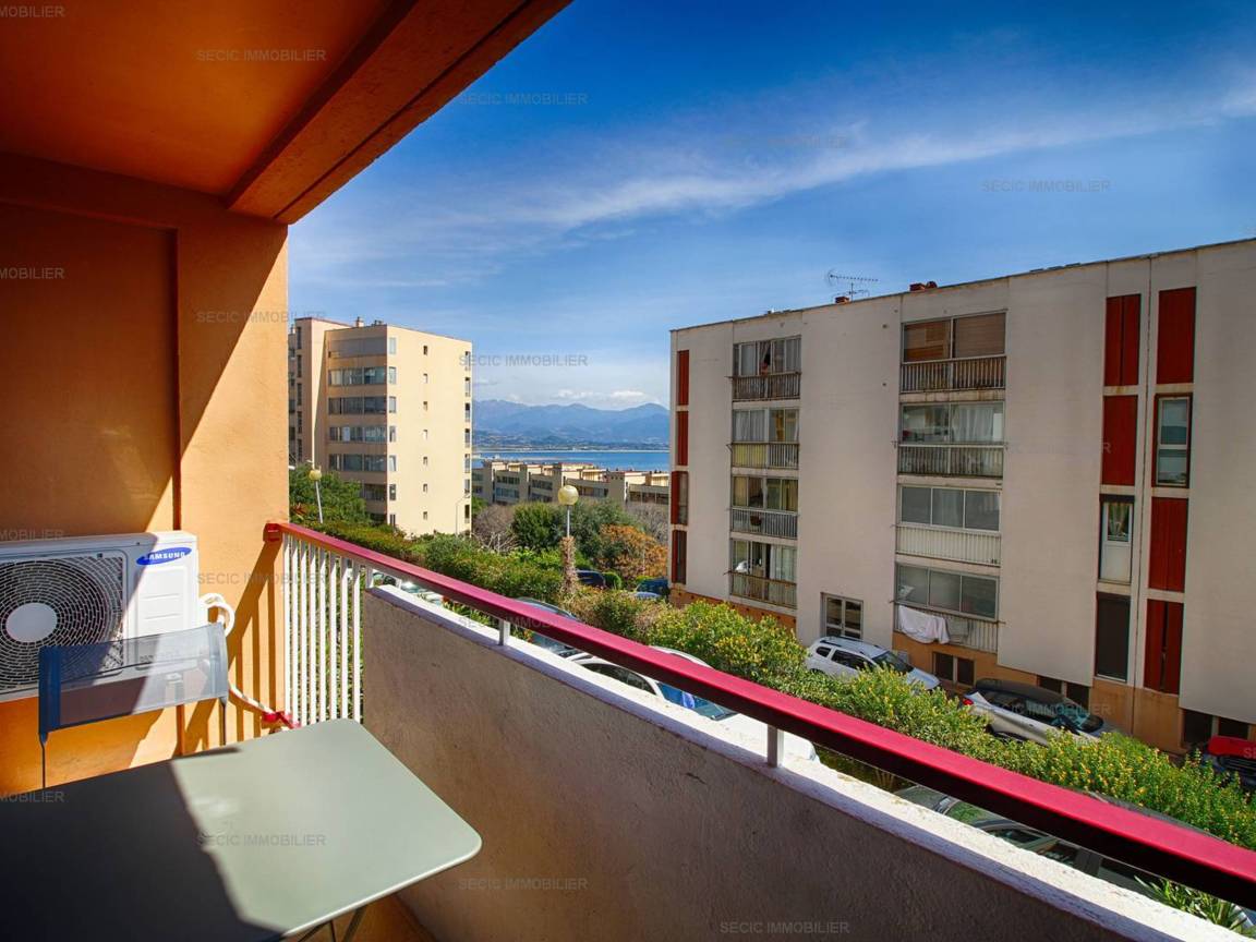 57 M² Apartment ∙ 2 Bedrooms ∙ 4 Guests - Ajaccio