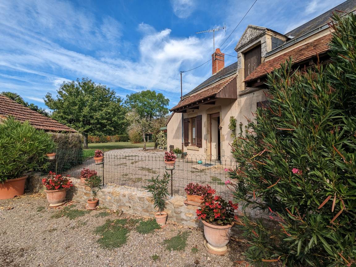 75 M² Cottage ∙ 3 Camere Da Letto ∙ 6 Ospiti - La Châtre