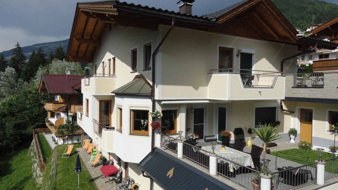 70 M² Apartamento ∙ 2 Habitaciones ∙ 8 Huéspedes - Mayrhofen