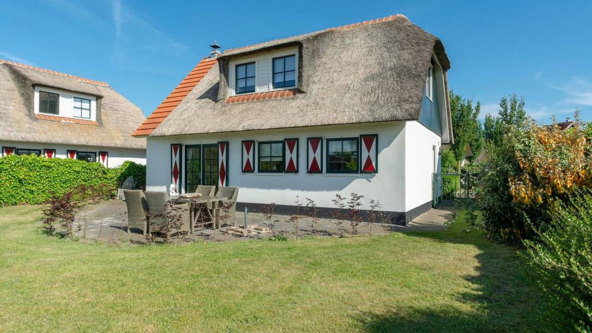 100 M² Appartement ∙ 3 Slaapkamers ∙ 5 Gasten - Julianadorp