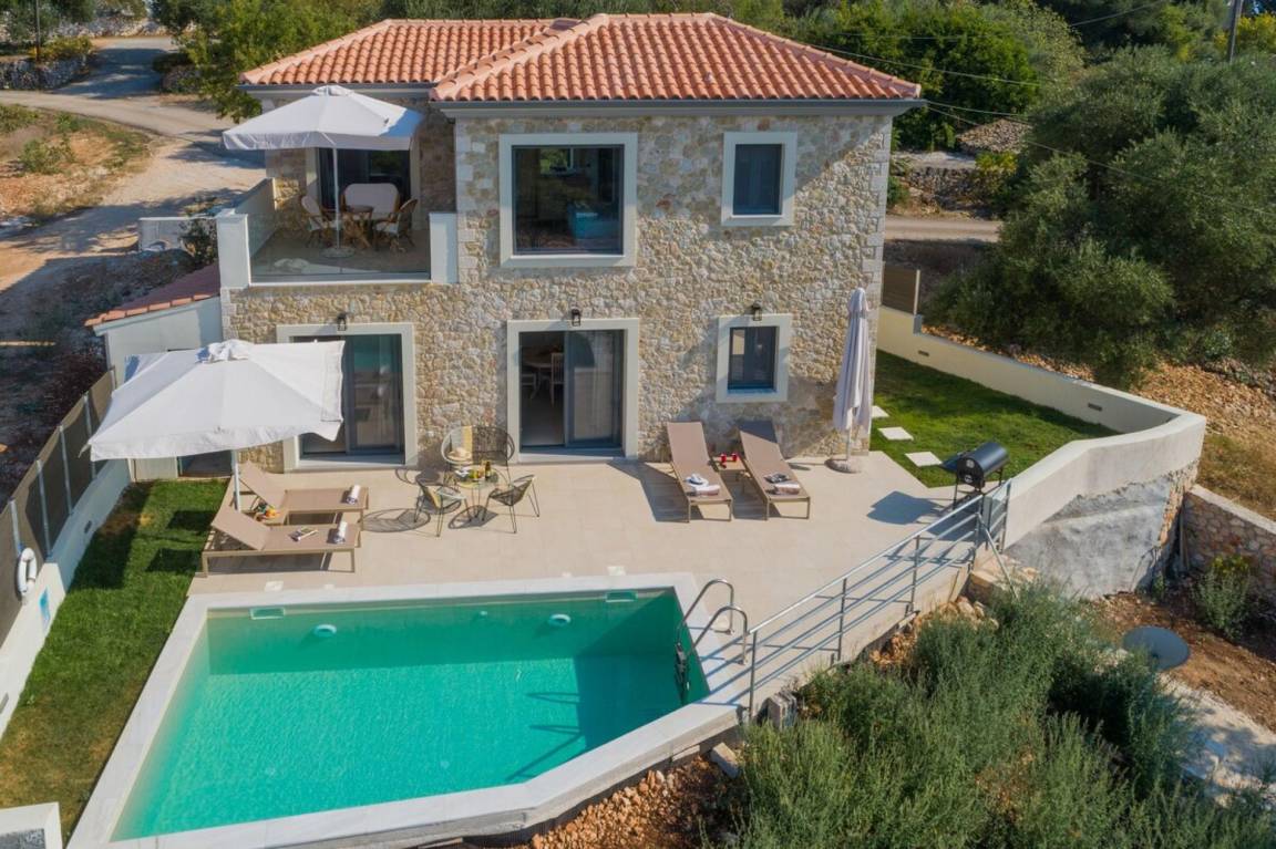 158 M² Villa ∙ 3 Bedrooms ∙ 7 Guests - Fiskardo