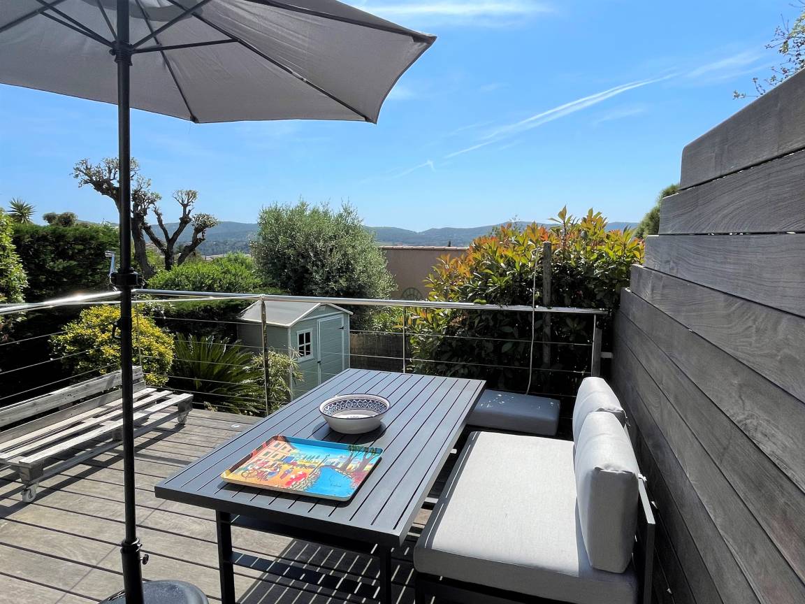 70 M² Maison De Vacances ∙ 3 Chambres ∙ 6 Personnes - Le Lavandou