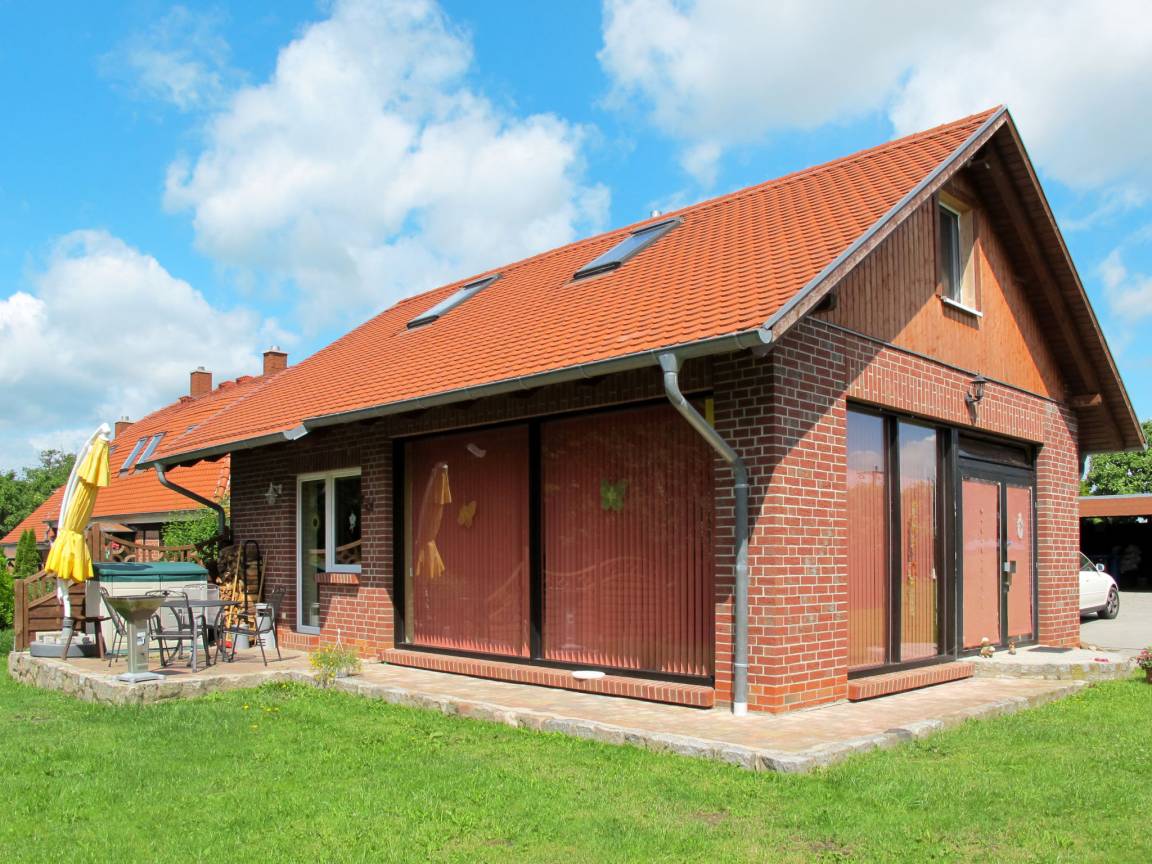 90 M² Ferienhaus ∙ 1 Schlafzimmer ∙ 4 Gäste - Mecklenburgische Seenplatte